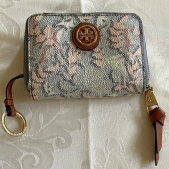 Tory Burch | Bags | Tory Burch Kerrington Square Dahlia Coated Canvas ...